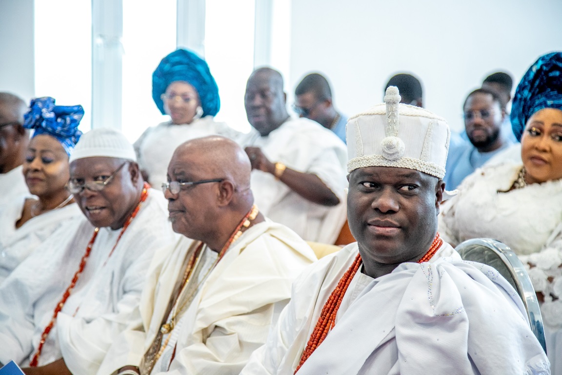 SIFAX Chairman Taiwo Afolabi Donates Church, Vicarage to Ijebu Anglican ...